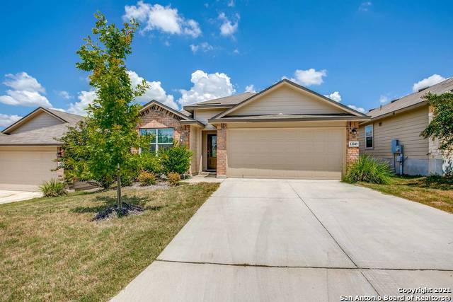 12049 Pearl Jubilee, San Antonio, TX 78245-4768 | MLS# 1553940 | Redfin 12049 Pearl Jubilee, San Antonio, TX 78245-4768 | MLS# 1553940 | Redfin