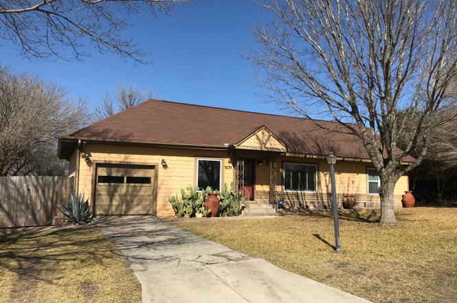 6251 Fox Run, San Antonio, TX 78233-4707 | MLS# 1292465 | Redfin 6251 Fox Run, San Antonio, TX 78233-4707 | MLS# 1292465 | Redfin