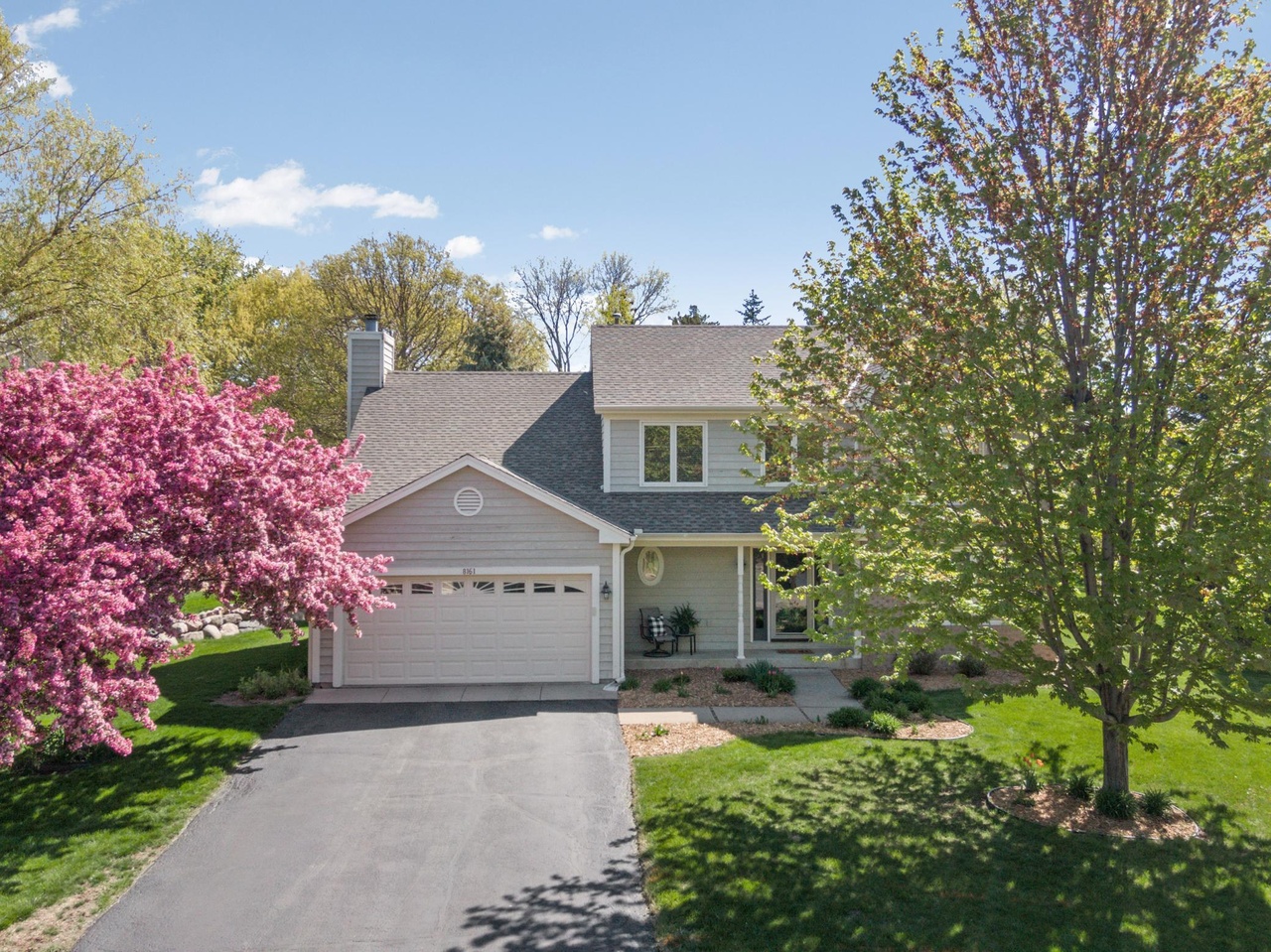 8161 Hidden Ct, Chanhassen, MN 55317 | MLS# 5749447 | Redfin 8161 Hidden Ct, Chanhassen, MN 55317 | MLS# 5749447 | Redfin