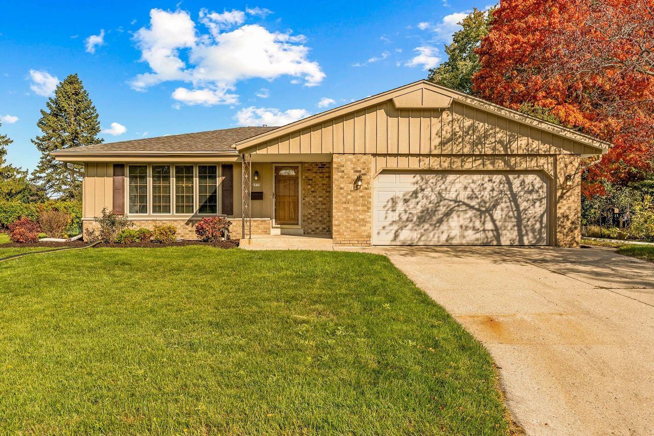 4970 Sussex Ln Greendale Wi 53129 Mls 1816849 Redfin