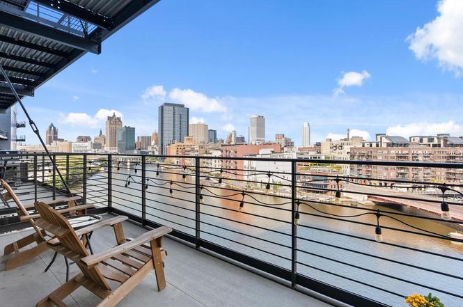 106 W Seeboth St #709, Milwaukee, WI 53204 | For Sale ($345,000) | MLS ... 106 W Seeboth St #709, Milwaukee, WI 53204 | For Sale ($345,000) | MLS ...
