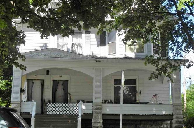 102 S Academy St, Janesville, WI 53548 | MLS# 1861889 | Redfin 102 S Academy St, Janesville, WI 53548 | MLS# 1861889 | Redfin