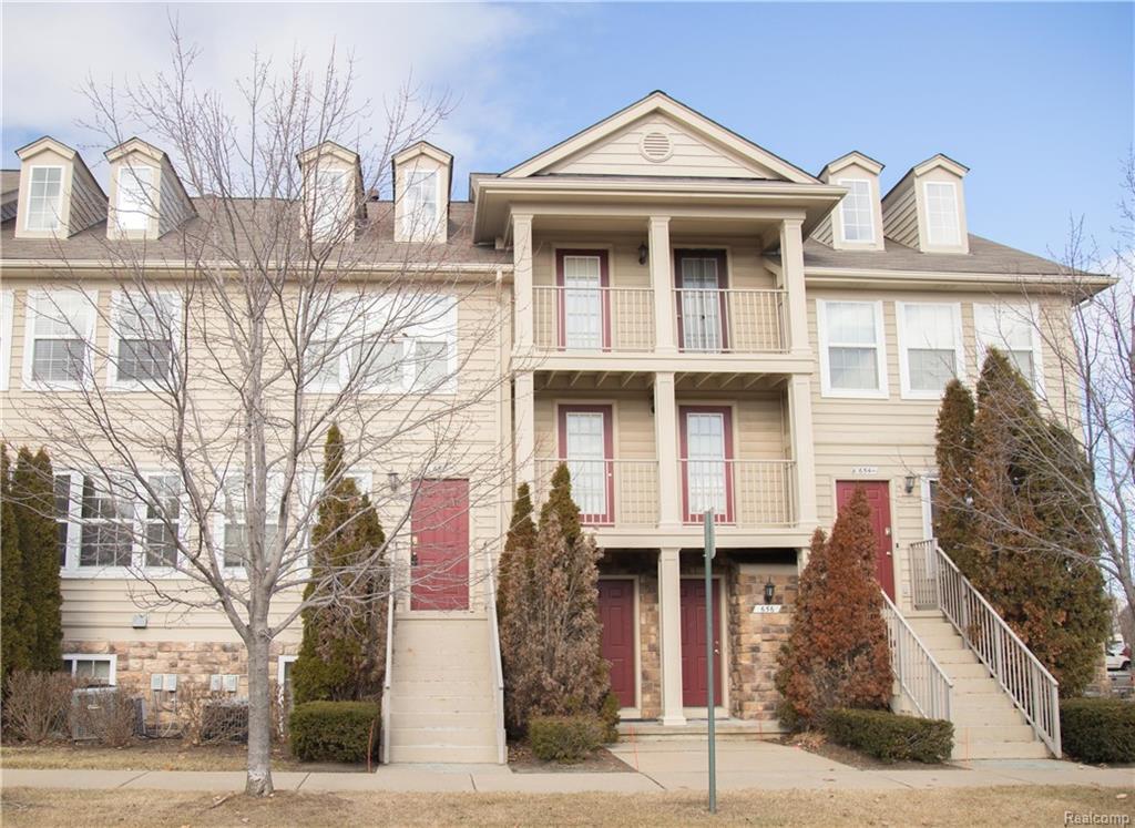 660 Lydia Ln Pontiac Mi 48341 Redfin