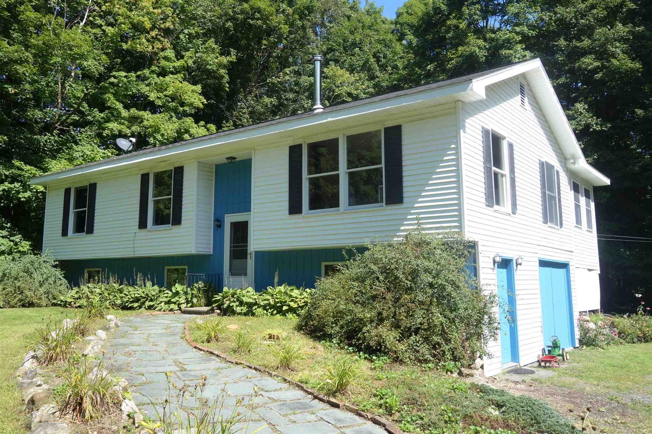 377 E Main St, Middlebury, VT 05753 | Redfin 377 E Main St, Middlebury, VT 05753 | Redfin