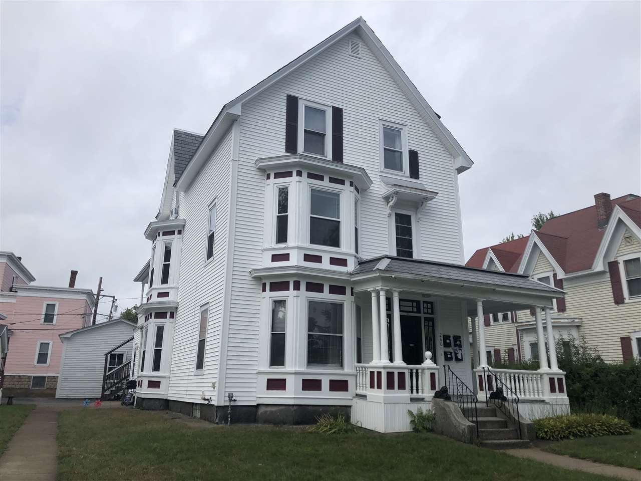 260 Coolidge Ave, Manchester, NH 03102 | Redfin 260 Coolidge Ave, Manchester, NH 03102 | Redfin
