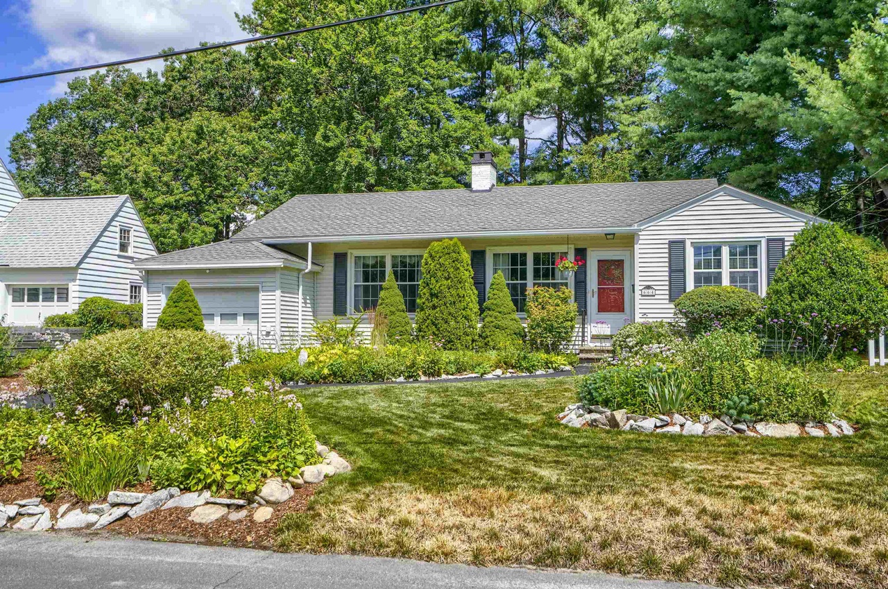 664 Coolidge Ave, Manchester, NH 03102 | Redfin 664 Coolidge Ave, Manchester, NH 03102 | Redfin