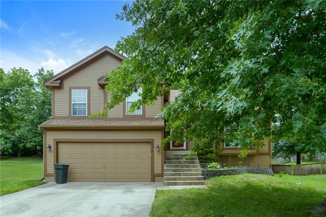 21215 W 52nd St, Shawnee, KS 66218 | Redfin 21215 W 52nd St, Shawnee, KS 66218 | Redfin