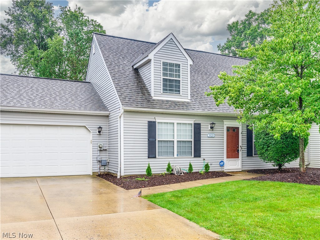 19329 Wheelers Ln #121, Strongsville, OH 44149 | MLS# 4312108 | Redfin 19329 Wheelers Ln #121, Strongsville, OH 44149 | MLS# 4312108 | Redfin