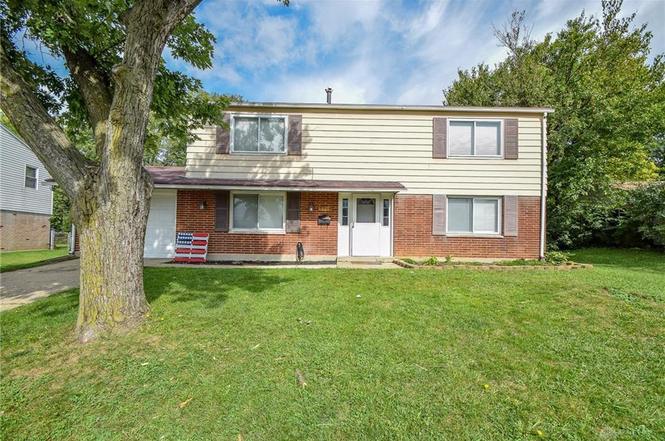 7913 Blackshear Dr, Huber Heights, OH 45424 | MLS# 775920 | Redfin 7913 Blackshear Dr, Huber Heights, OH 45424 | MLS# 775920 | Redfin