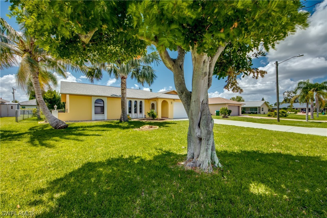 2124 Se 6th St Cape Coral Fl 33990 Mls 223061632 Redfin