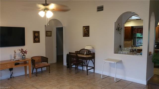 2218 Se 6th St Cape Coral Fl 33990 Mls 217017793 Redfin