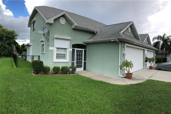 1241 Se 6th St Cape Coral Fl 33990 Redfin