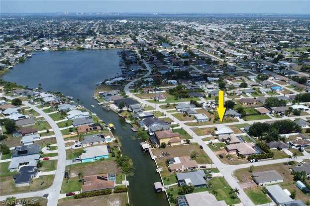 124 Se 6th St Cape Coral Fl 33990 Mls 224041467 Redfin