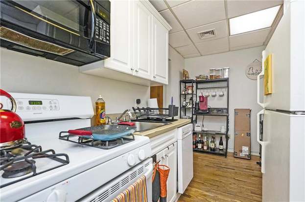 8410 3rd Ave, Brooklyn, NY 11209 | MLS# 476808 | Redfin 8410 3rd Ave, Brooklyn, NY 11209 | MLS# 476808 | Redfin