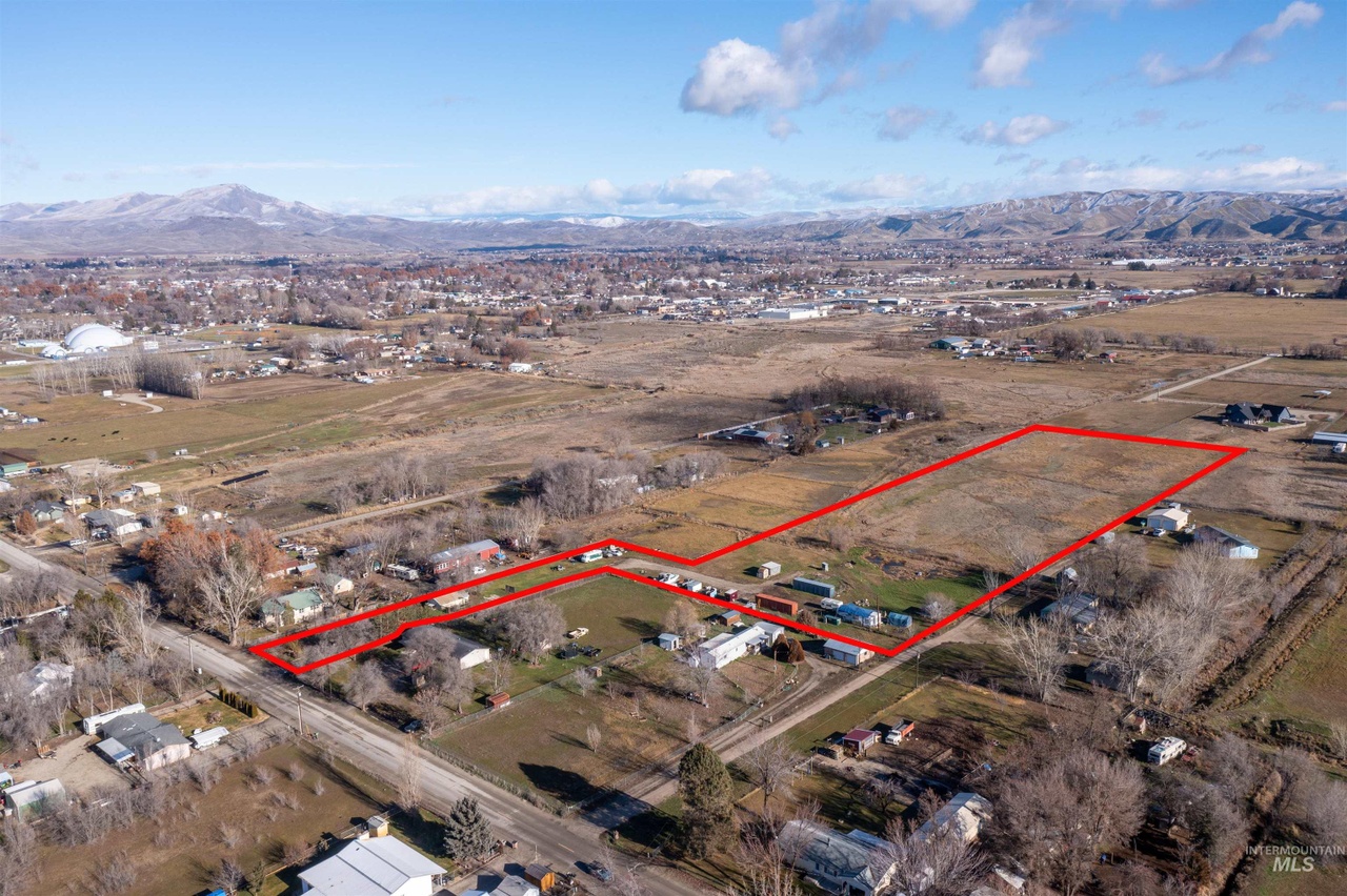 2412 Mill Rd Emmett Id 83617 Mls 98897031 Redfin