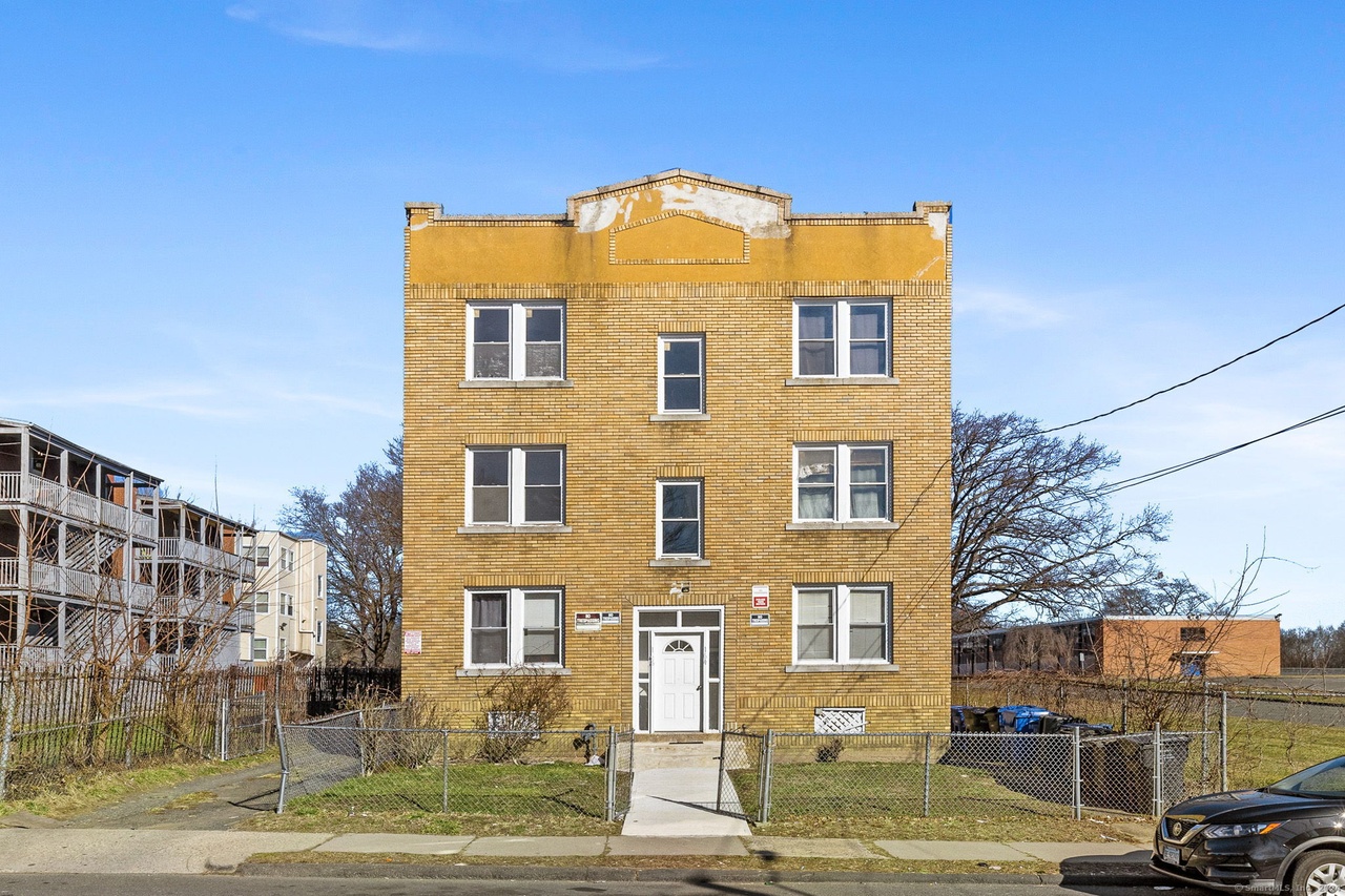 164 Kensington St, Hartford, CT 06120 | Redfin 164 Kensington St, Hartford, CT 06120 | Redfin