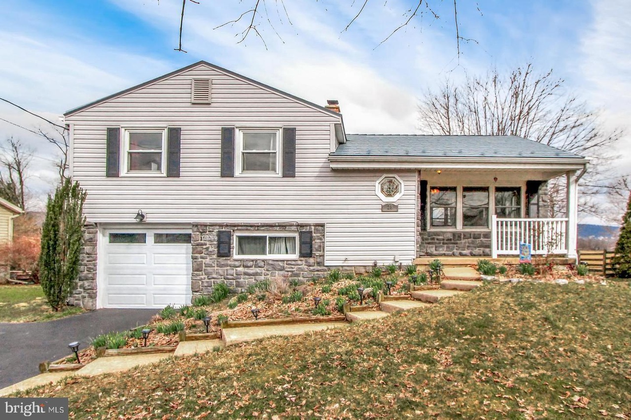 28 Sharon Rd, Enola, PA 17025 | Redfin 28 Sharon Rd, Enola, PA 17025 | Redfin