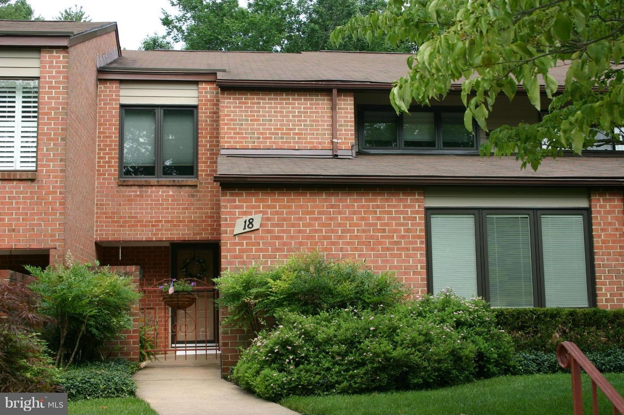 18 Oakhampton Dr Lutherville Timonium Md 21093 Mls 1002661978 Redfin