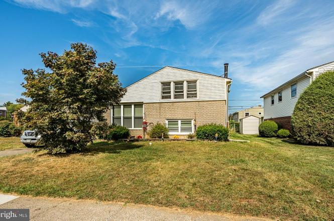 809 Hawthorne Ave, Secane, PA 19018 | Redfin 809 Hawthorne Ave, Secane, PA 19018 | Redfin