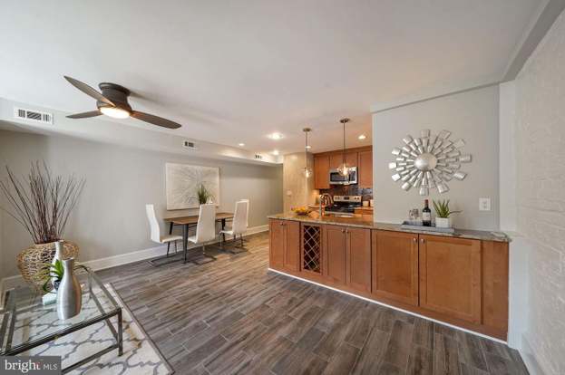 311-315 6th St SE #1, Washington, DC 20003 | MLS# DCDC493668 | Redfin 311-315 6th St SE #1, Washington, DC 20003 | MLS# DCDC493668 | Redfin