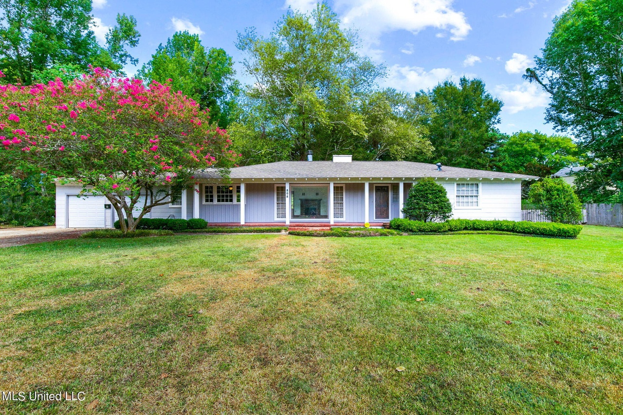 808 Colonial Cir, Jackson, MS 39211 | MLS# 4058522 | Redfin 808 Colonial Cir, Jackson, MS 39211 | MLS# 4058522 | Redfin