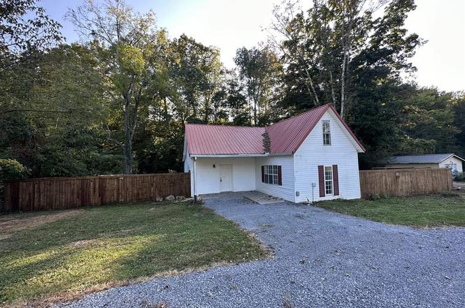 1315 Holland Rd, Scottsville, KY 42164 | MLS# RA20234403 | Redfin 1315 Holland Rd, Scottsville, KY 42164 | MLS# RA20234403 | Redfin