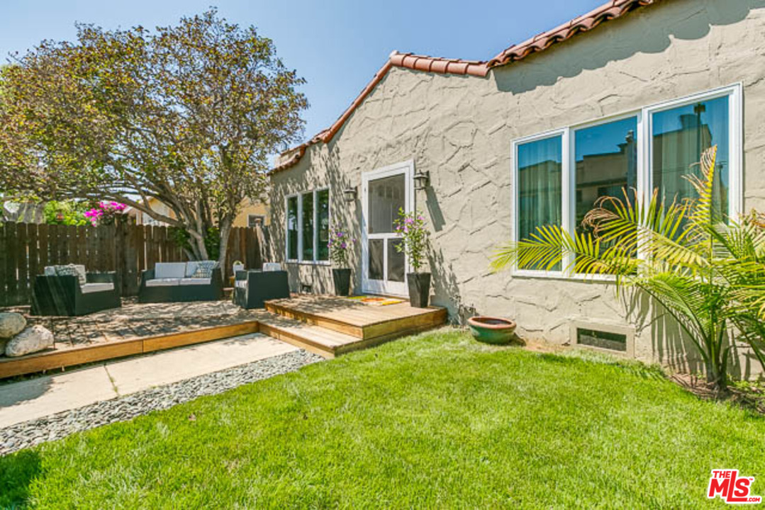 6337 La Mirada Ave, Los Angeles, CA 90038 | Redfin 6337 La Mirada Ave, Los Angeles, CA 90038 | Redfin