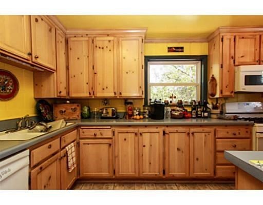 2726 View Dr, Running Springs, CA 92382 | Redfin 2726 View Dr, Running Springs, CA 92382 | Redfin