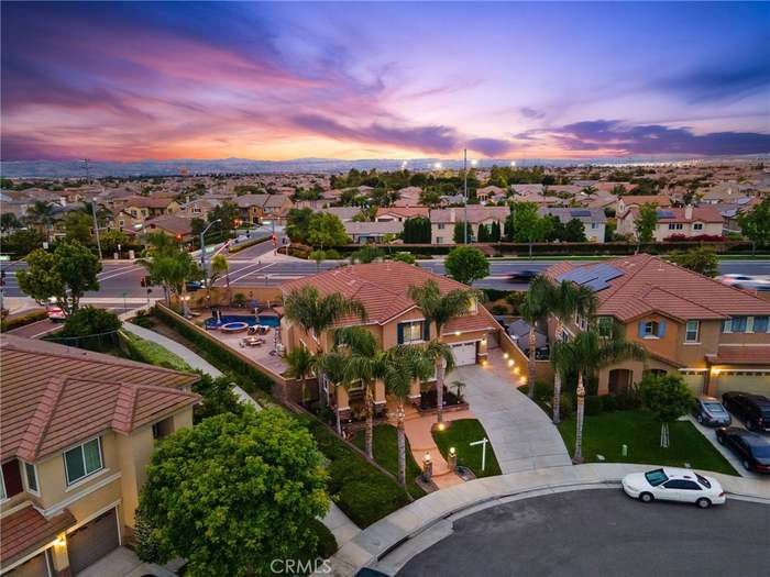 Discover the Best Free Parking Options in Eastvale, California Discover the Best Free Parking Options in Eastvale, California