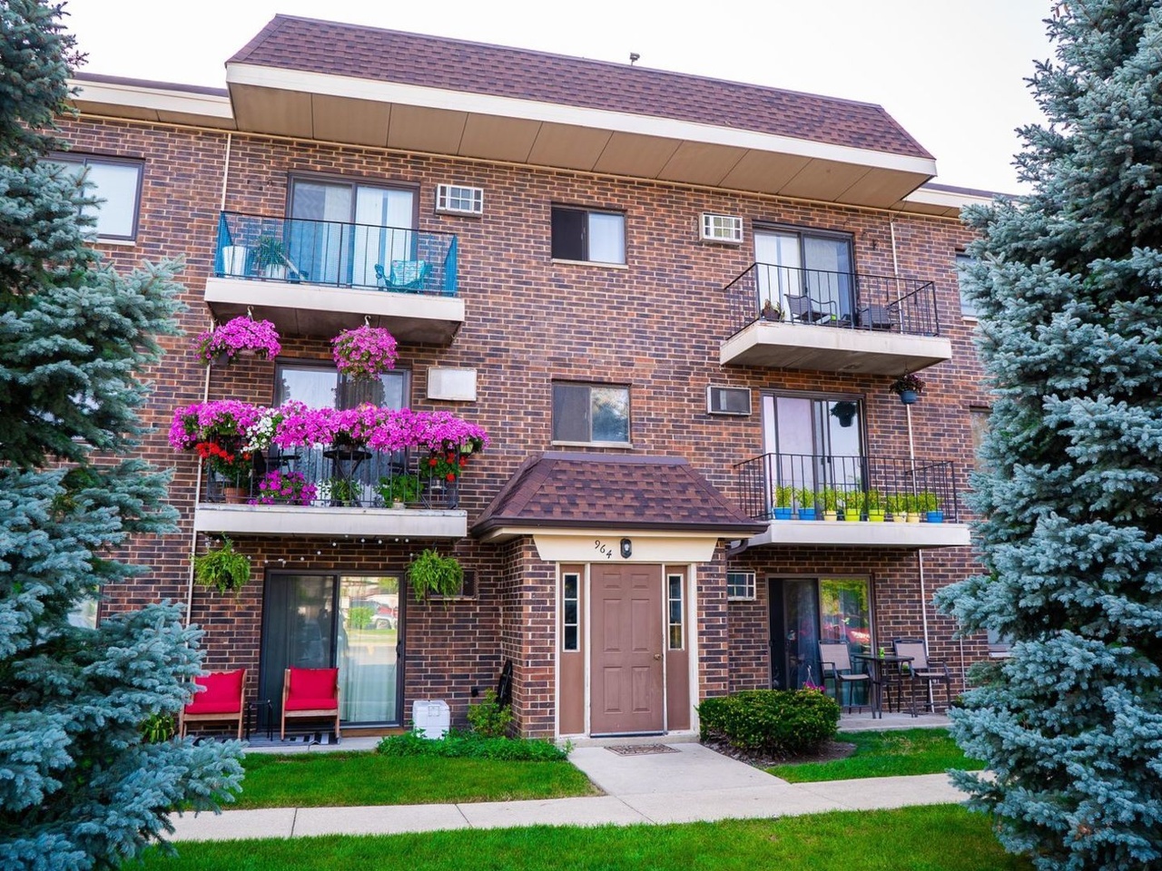 964 N Rohlwing Rd Unit 101A, Addison, IL 60101 | Redfin 964 N Rohlwing Rd Unit 101A, Addison, IL 60101 | Redfin