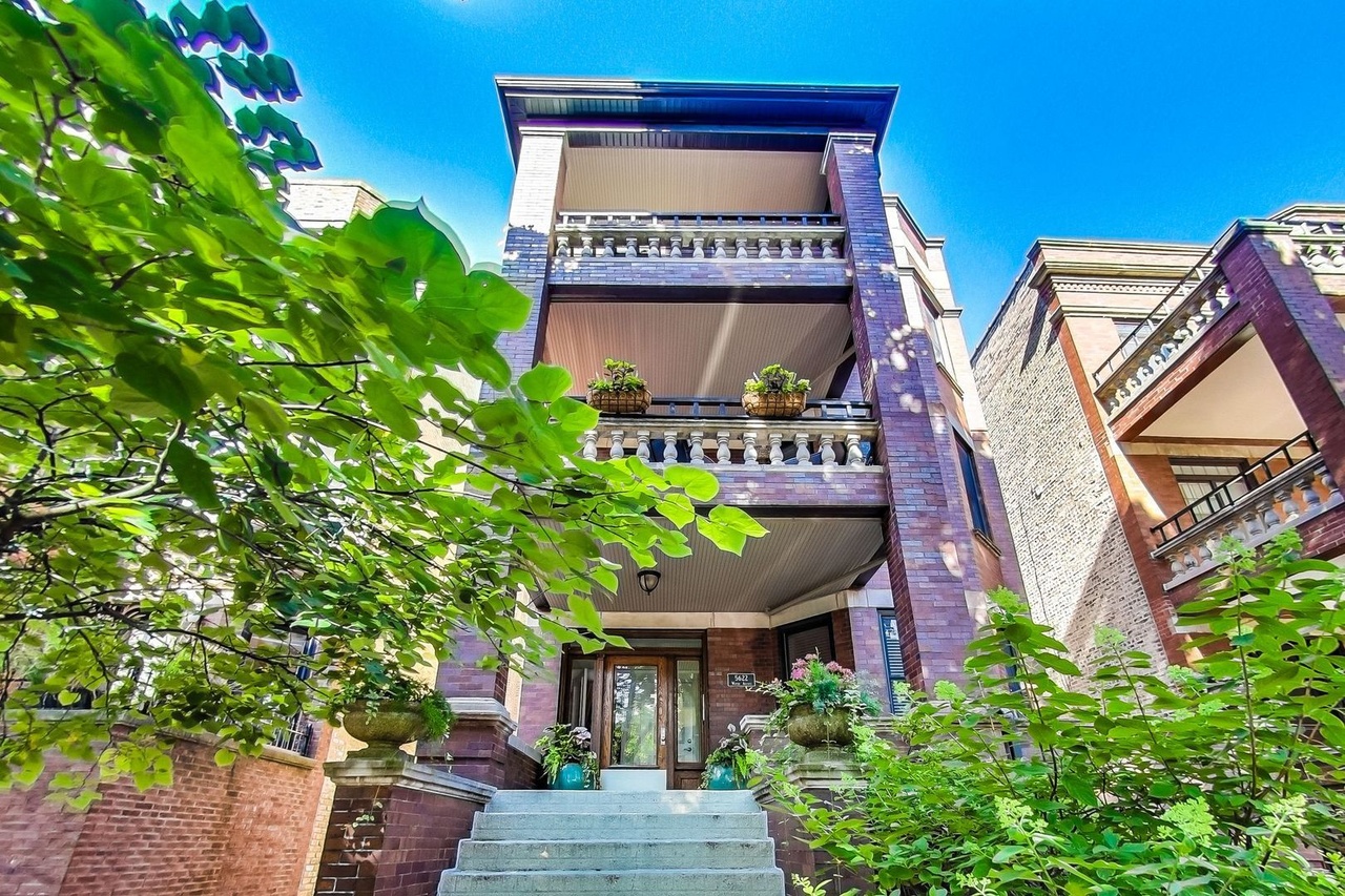5622 N Wayne Ave #3, Chicago, IL 60660 | MLS# 10480345 | Redfin 5622 N Wayne Ave #3, Chicago, IL 60660 | MLS# 10480345 | Redfin