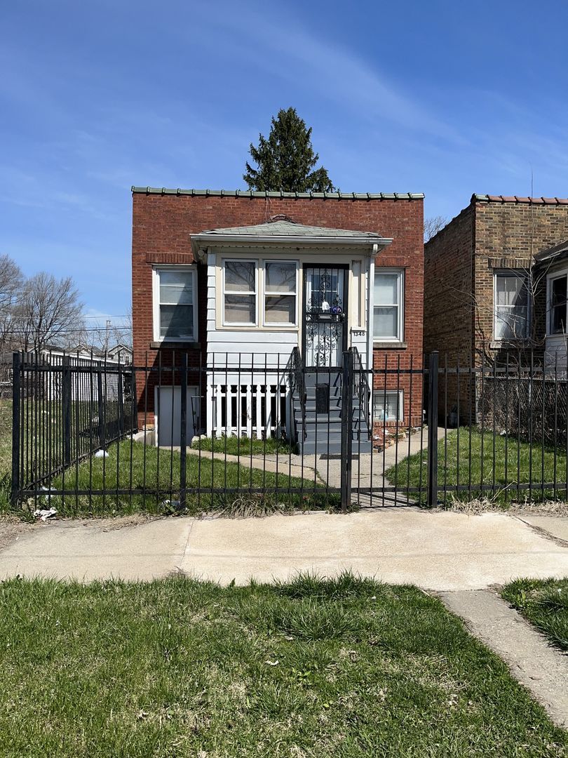 1348 W 107th Pl, Chicago, IL 60643 | MLS# 11756710 | Redfin 1348 W 107th Pl, Chicago, IL 60643 | MLS# 11756710 | Redfin