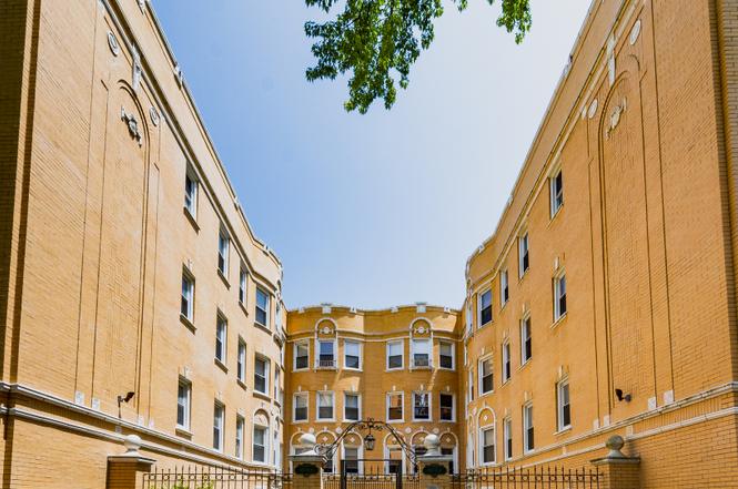 7409 N Hoyne Ave #3, Chicago, IL 60645 | Redfin 7409 N Hoyne Ave #3, Chicago, IL 60645 | Redfin