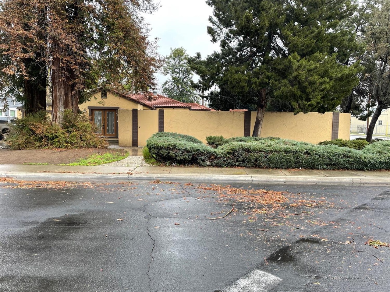 202 N Santa Cruz Ave Modesto Ca 95354 Redfin