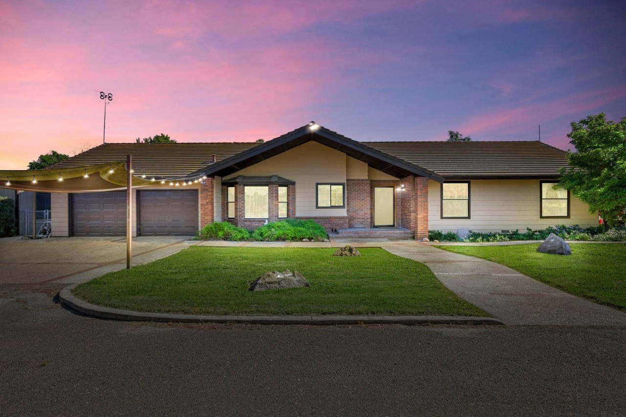 1706 Houser Ln, Modesto, CA 95358 | Redfin 1706 Houser Ln, Modesto, CA 95358 | Redfin