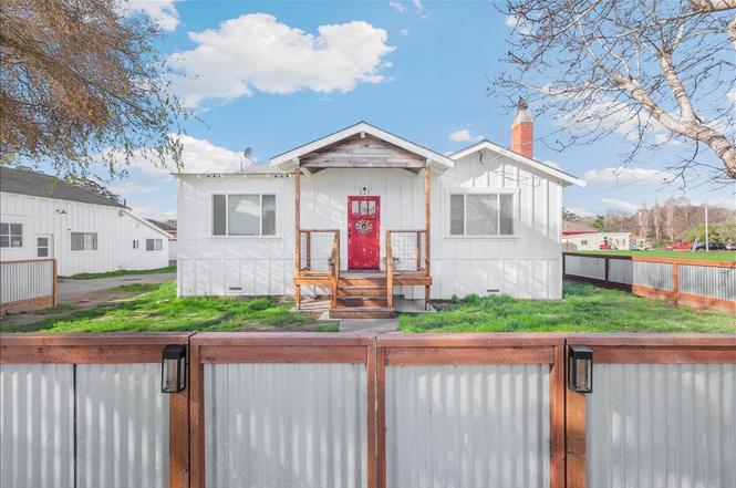 117 Stage Rd, PESCADERO, CA 94060 | MLS# ML81813444 | Redfin 117 Stage Rd, PESCADERO, CA 94060 | MLS# ML81813444 | Redfin